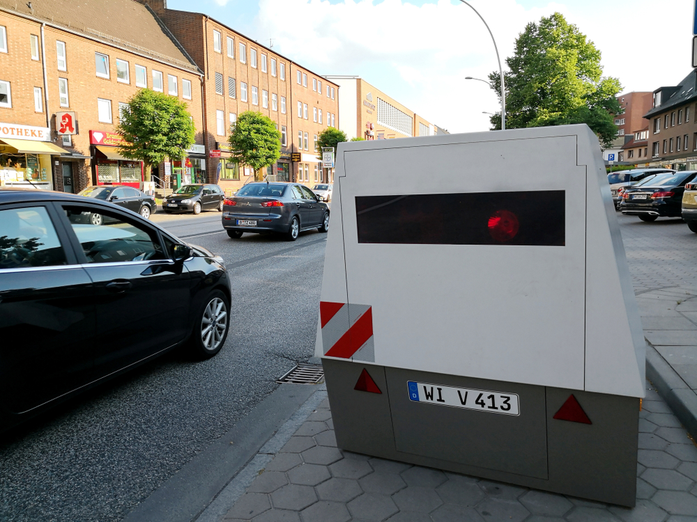 Geschwindigkeitsmessung: PoliScanSpeed aus Enforcement Trailer